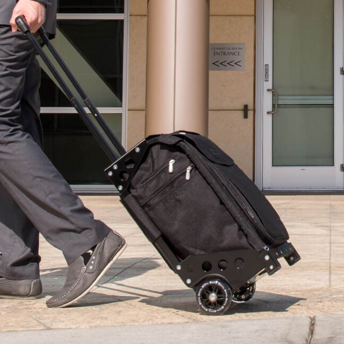 Flyer Travel Black | Shop ZÜCA Bags